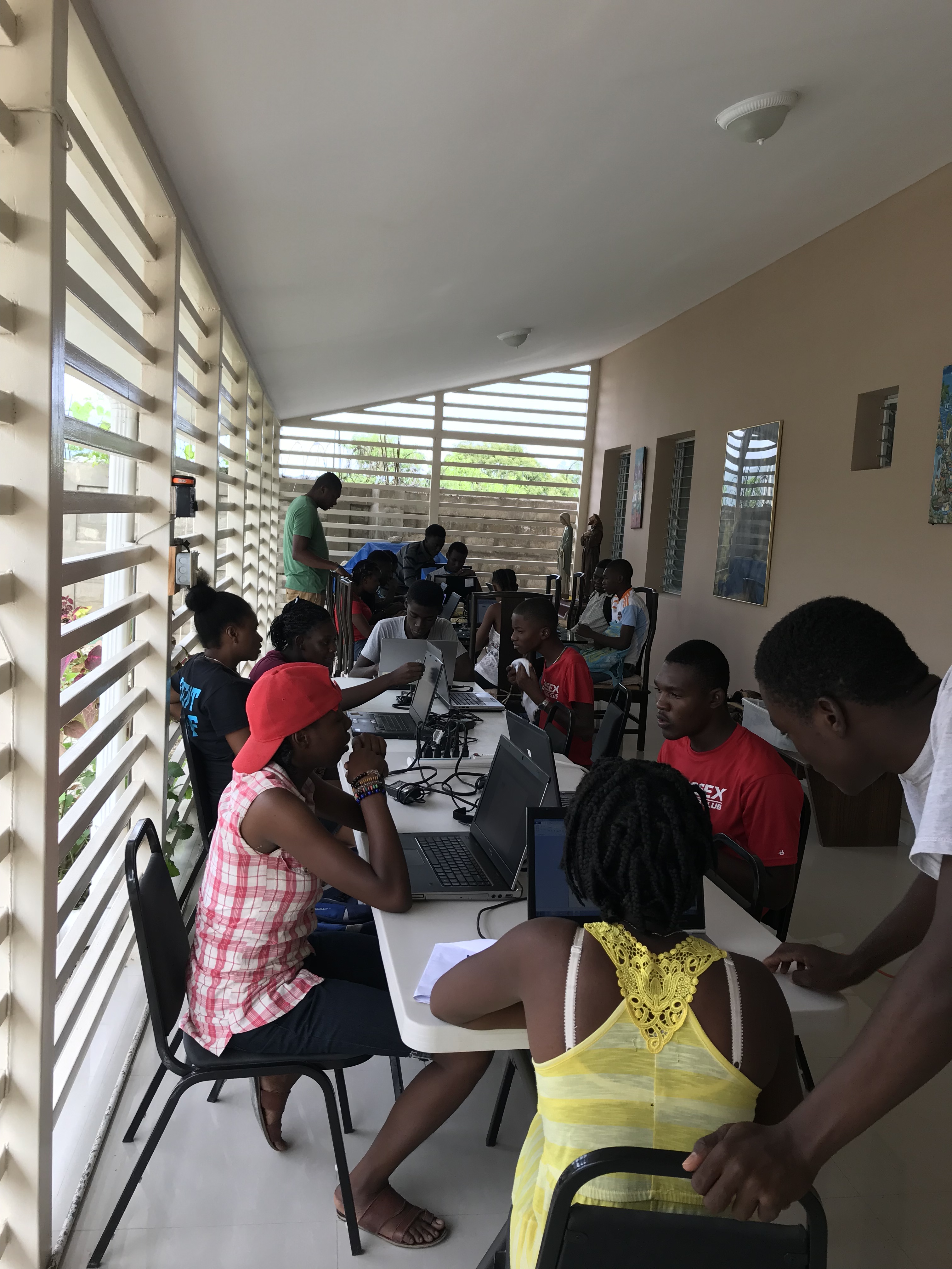 Our teens take a computer workshop | Felician Sisters of North America ...